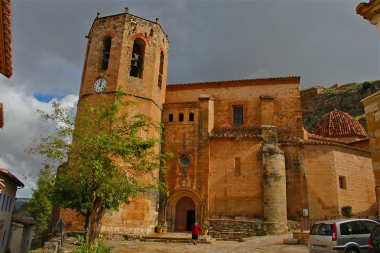 Alpuente, reino de taifa y huellas de dinosaurios | radio_valencia ...