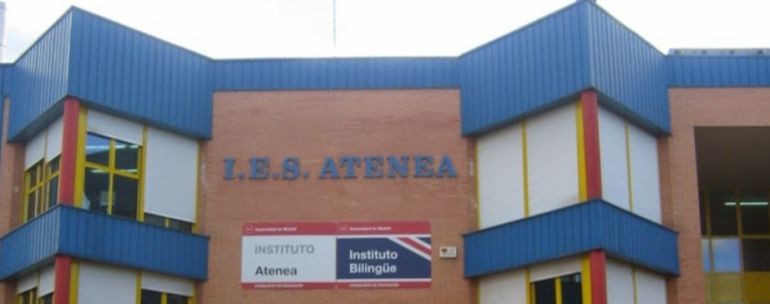 El poeta Luis G. Montero inaugura los actos del 25 aniversario del IES ...