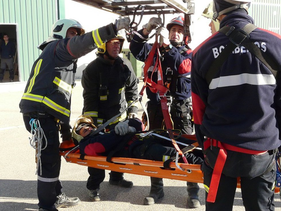 Las prácticas de rescate de los bomberos de Albacete en imágenes ...
