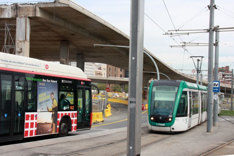 Connexió del tramvia a Barcelona: La Diagonal és la millor opció per ...