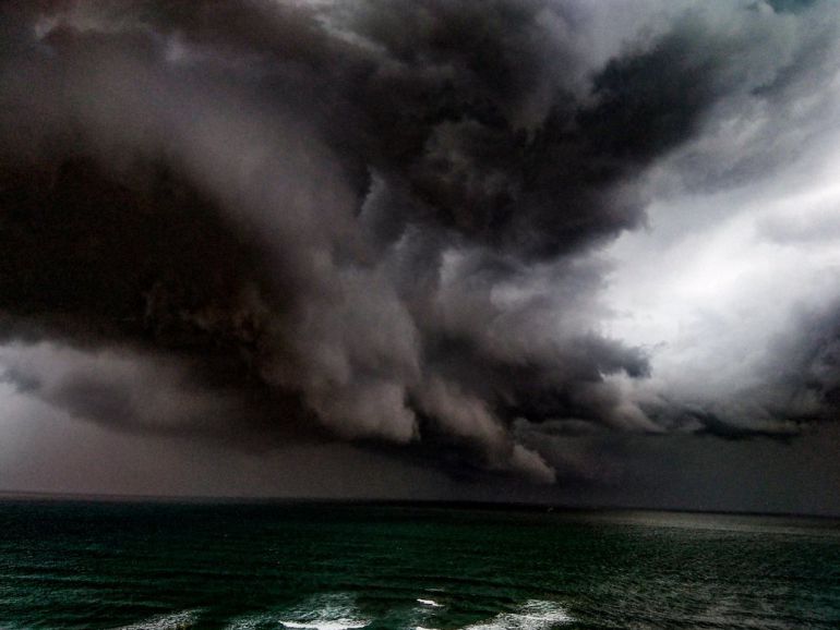 La belleza de una tormenta en Sopela | Radio Bilbao | Cadena SER