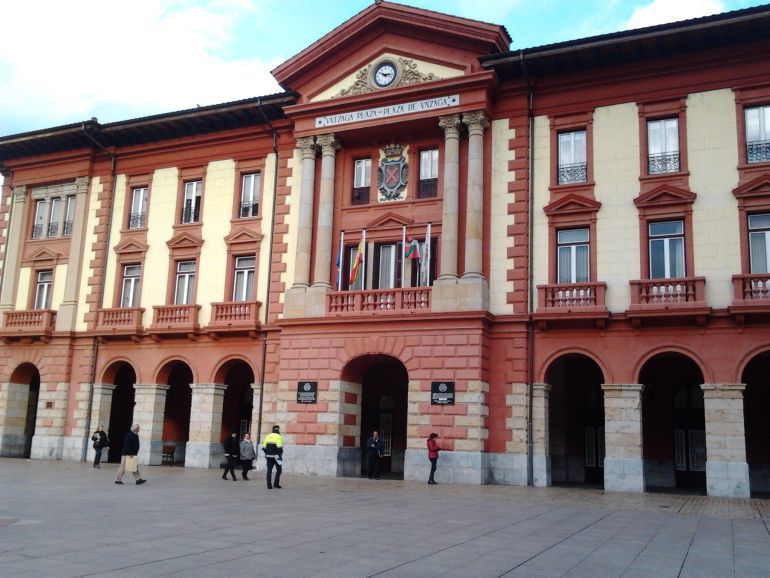 El Ayuntamiento de Eibar remarca un descenso del 27% en el índice del paro | Radio Eibar ...