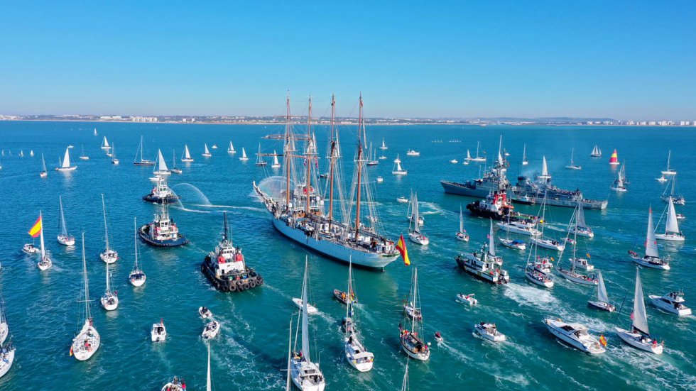 Las imágenes de la salida del Juan Sebastián Elcano | Fotogalería ...