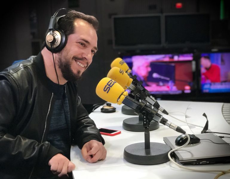 'El Langui' nos presenta la película que hará reír al Papa ...