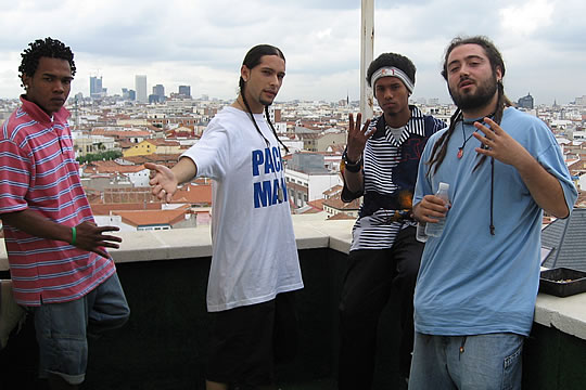 El grupo de rap callejero Pachamama Crew | Cultura | Cadena SER