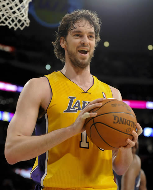 Bryant y Gasol reafirman el buen momento de Lakers ante Charlotte ...