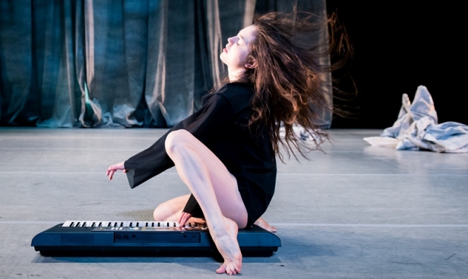 Vuelve la danza al Central con Marie Chouinard | Radio Sevilla | Cadena SER
