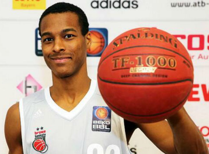 Alex Renfroe, quinto base de la temporada para Baskonia | SER Vitoria ...