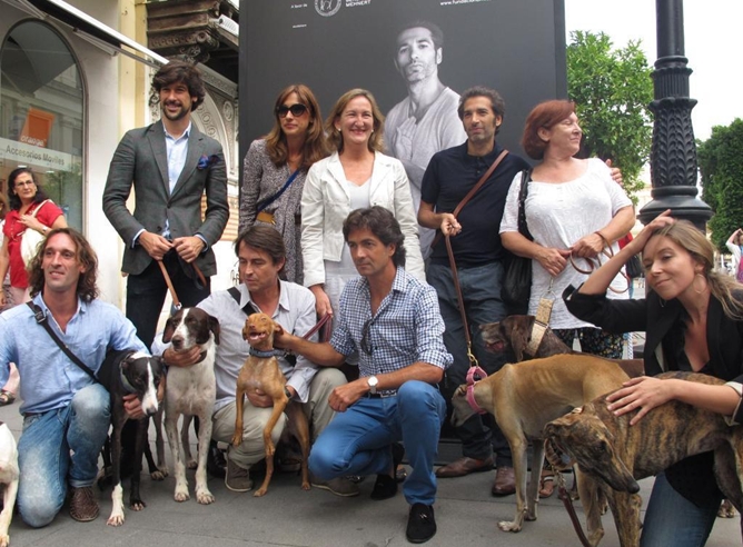 Los flamencos, con los perros abandonados | Radio Sevilla | Cadena SER