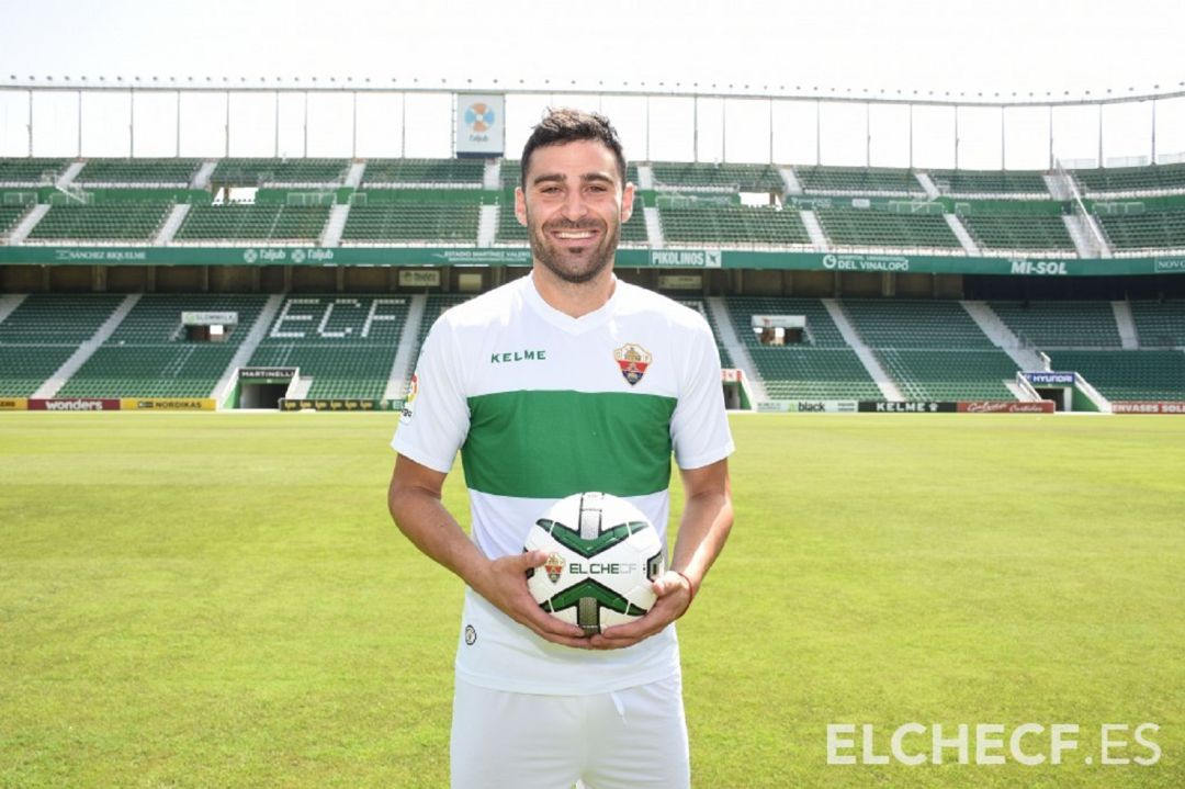El delantero del Elche Benja Martínez se va cedido al Hércules | Radio Elche | Actualidad ...