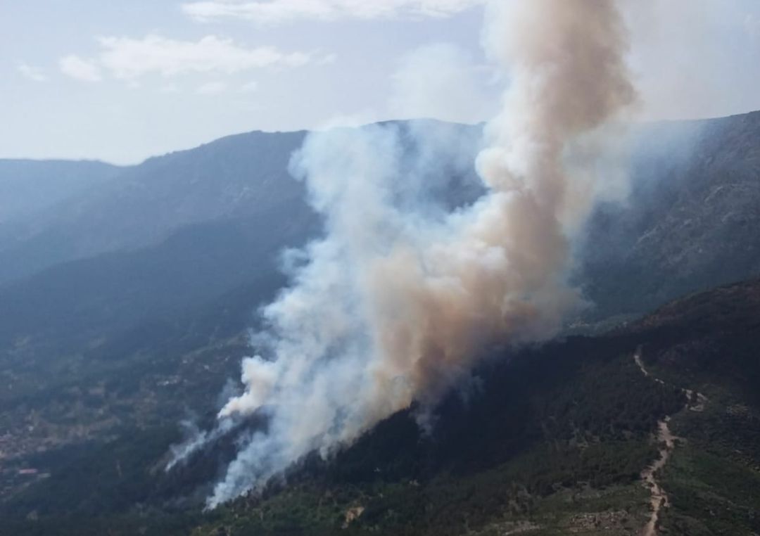 Declarado el nivel 2 por los incendios de Gavilanes y El Arenal | SER ... Declarado el nivel 2 por los incendios de Gavilanes y El Arenal | SER ...
