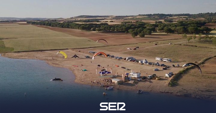 Cuenca también tiene playa con arena y olas, y está en medio de la ...