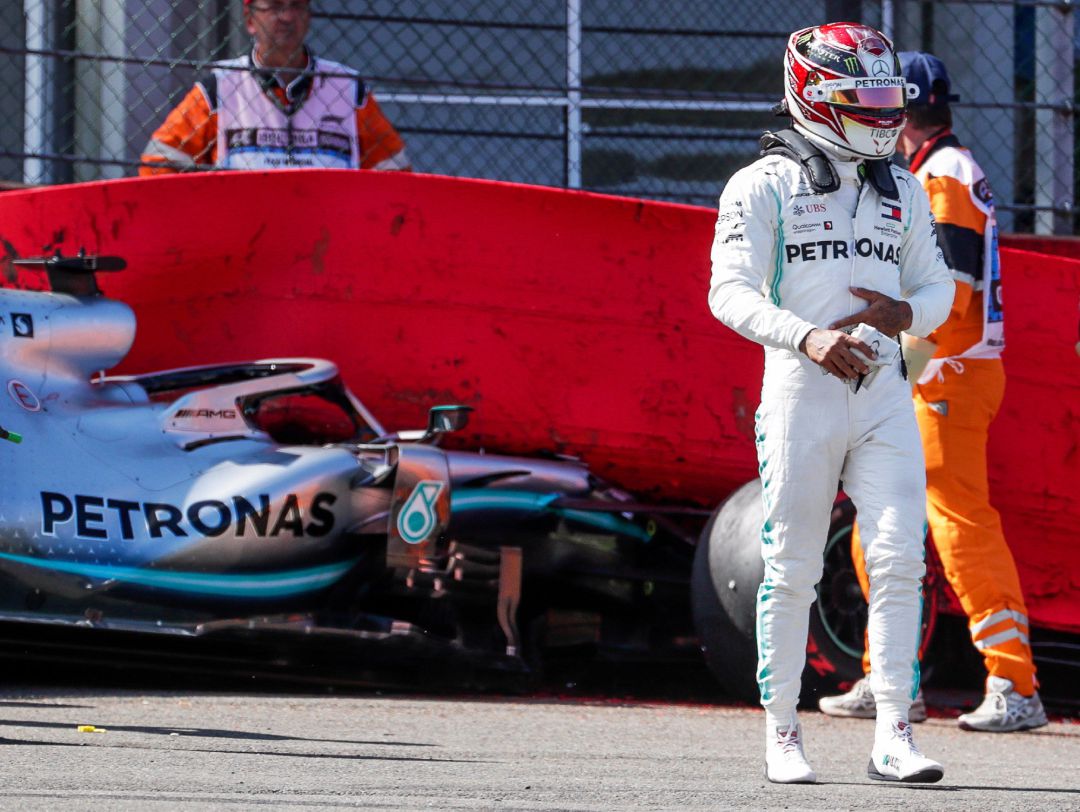 Vídeo: La espectacular salida de pista de Lewis Hamilton en Spa ...