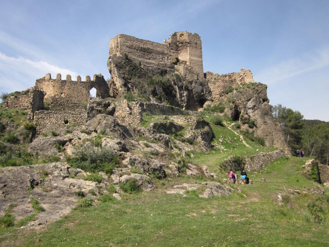 Rescatados dos excursionistas tras pasar la noche perdidos en Sueras ...