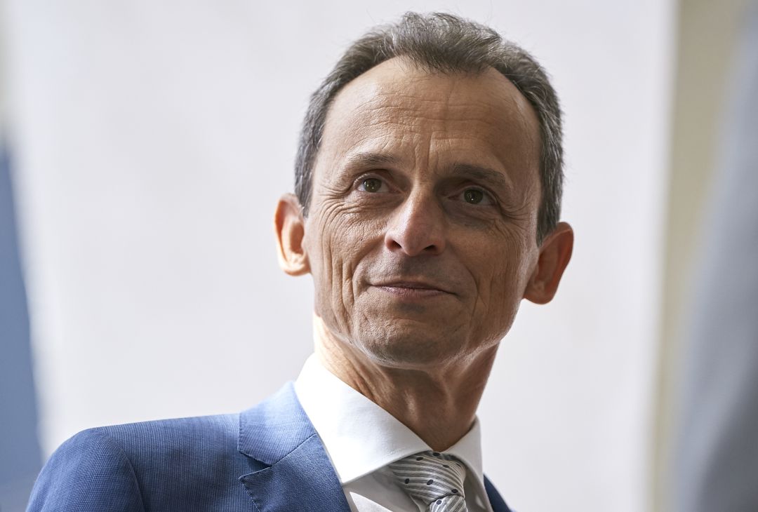 Pedro Duque sorprende con su dominio del ruso | Gente | Cadena SER