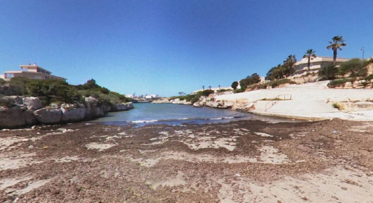 La Platja Gran se convierte en la primera playa sin humo de Ciutadella ...