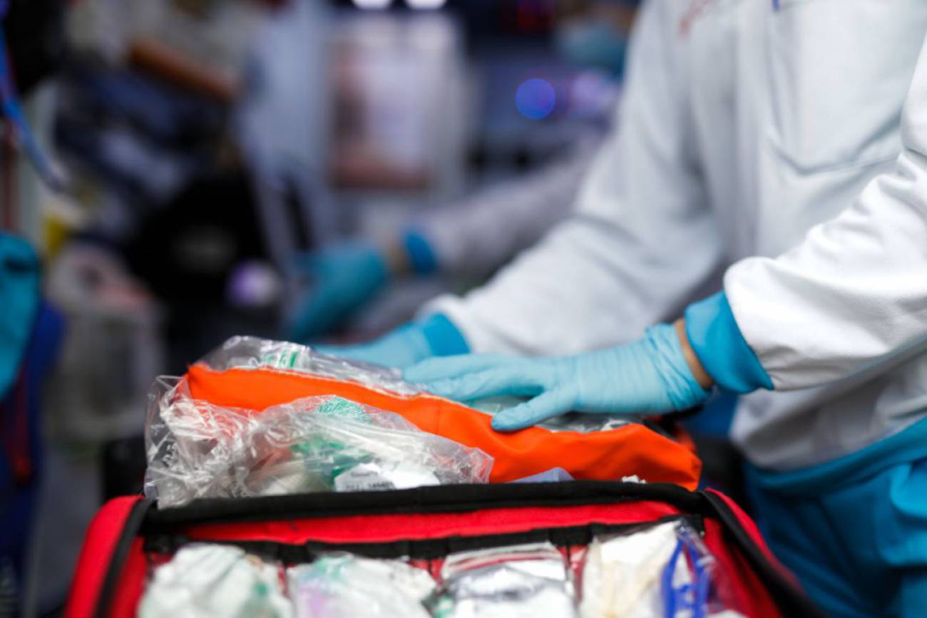 Trabajadores del Clínico denuncian a la Dirección del hospital por ...