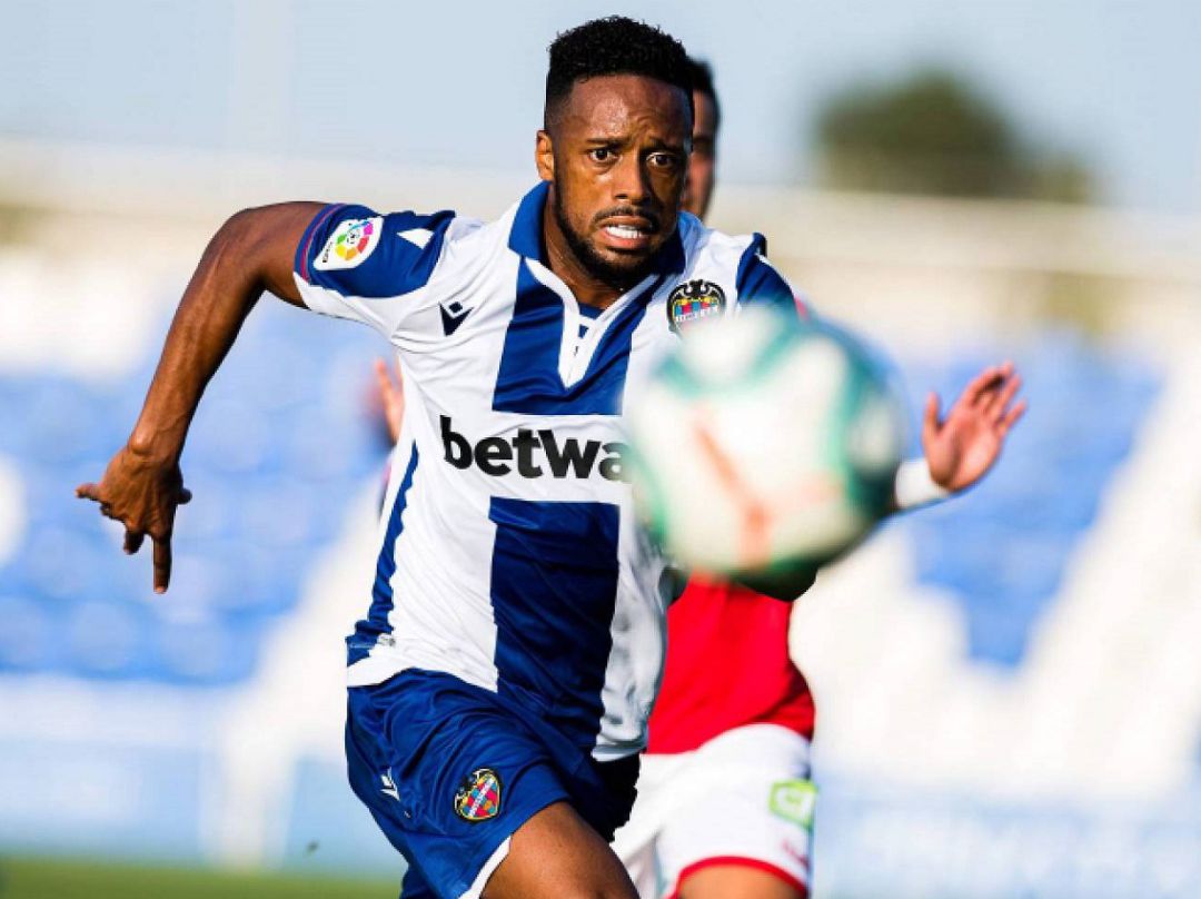 El Espanyol posible destino para Hernani | Radio Valencia | Actualidad ...