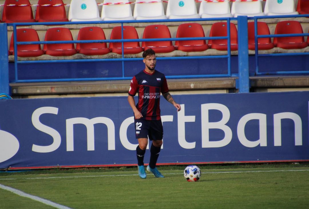 Daniel Sánchez ya entrena con el Linares Deportivo | Radio Linares ...