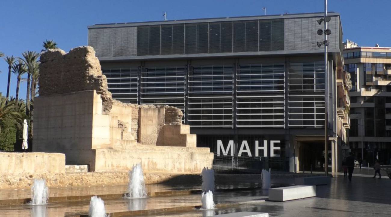 Visitas guiadas para conocer la historia de Elche a través del MAHE ...