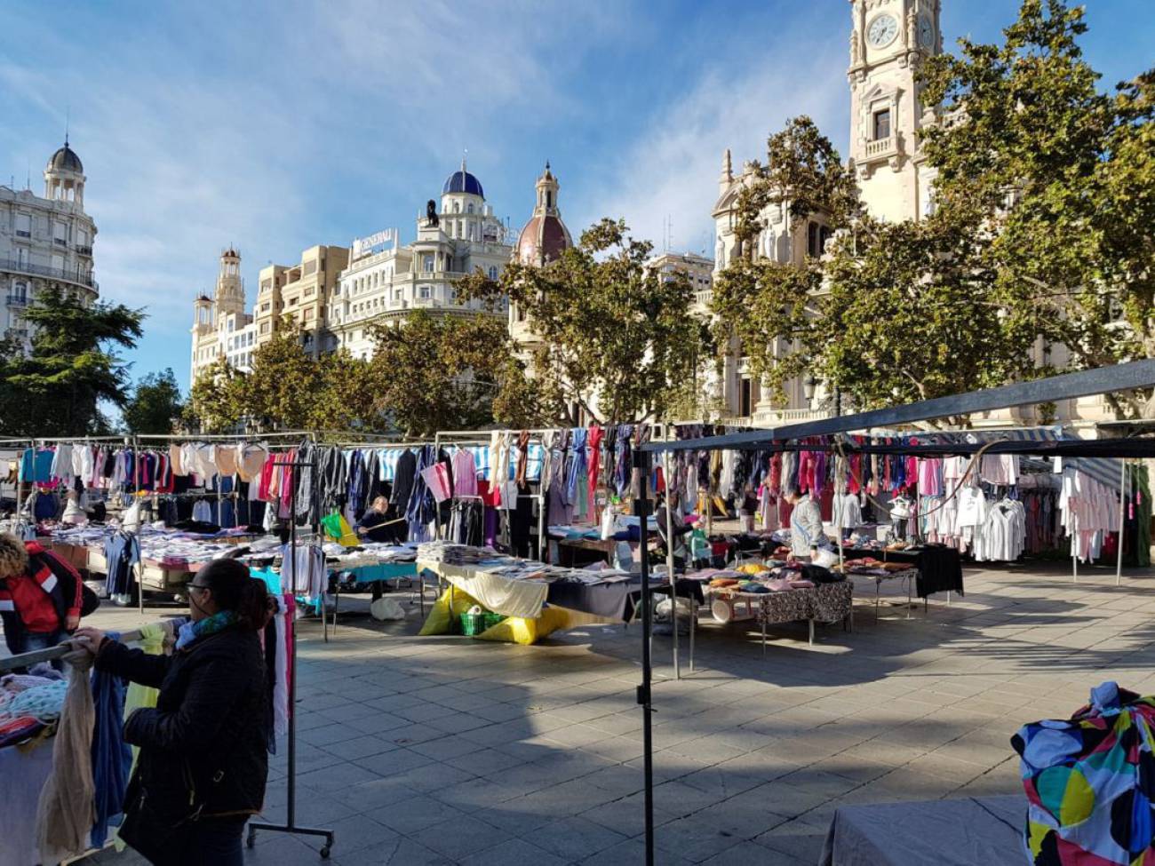Los mercadillos ambulantes se instalarán los domingos y lunes en la ...